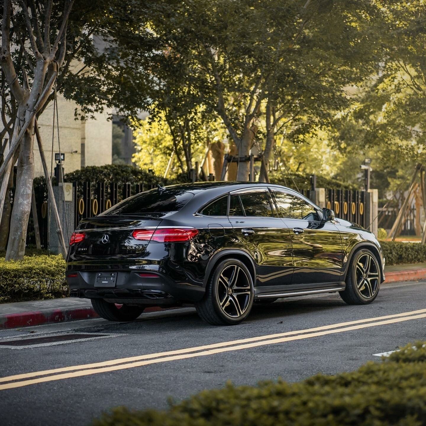 Mercedes-Benz GLE43 - Motor89