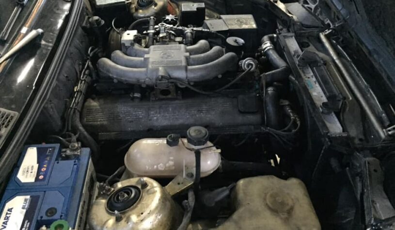 BMW 320i (E30) - Motor89